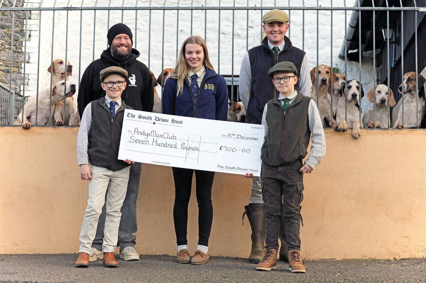 South Devon Hunt's tractor run raises £700 for charity